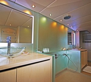 PIXEL Yacht Charter Details, Cheoy Lee | CHARTERWORLD Luxury Superyachts